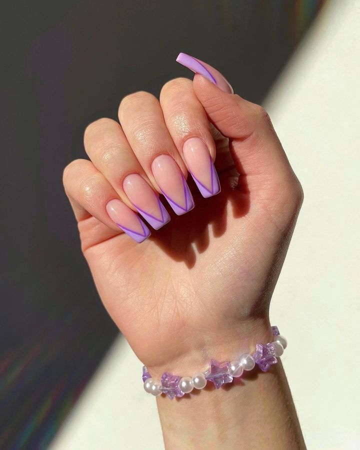 Vogue Portugal | #nailinspiration: very peri em 18 imagens de inspiração