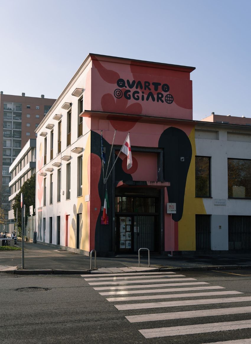 A Biblioteca Quarto Oggiaro transforma-se num centro criativo graças ao ...