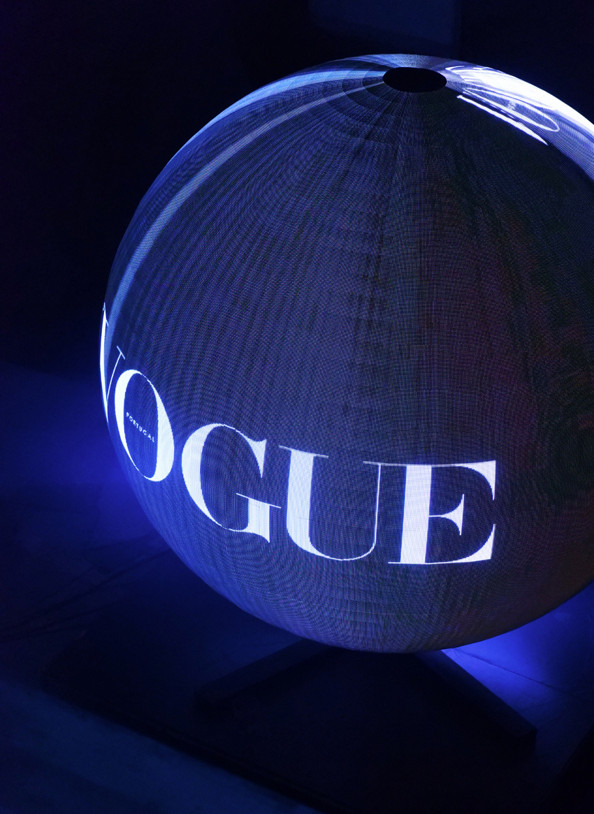 English Version | Sparkling City Night | Vogue Portugal